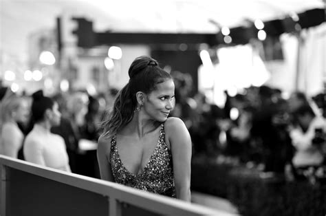 Halle Berry Criticized By Misogynists For Nude Photo