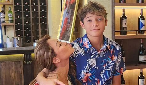 รวมรูปภาพของ โตเป็นหนุ่มแล้ว สกาย ลูกชาย แม่ลูกเกด เมทินี ดีกรีนักกีฬาว่ายน้ำ รูปที่ 2 จาก 18