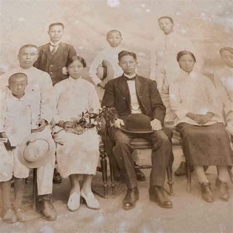 ㊣台灣意象＊旗艦店㊣博物館級2張百年日治柳營劉大望族結婚劉明朝東京帝大日治首位臺灣人高等文官；林雙彎霧峰林家北一女首位台生杜聰明夫人林雙隨是姐妹0822 Yahoo奇摩拍賣