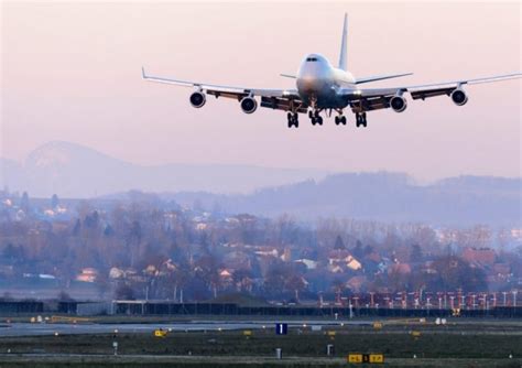 Извънредна ситуация със самолет пътуващ за София