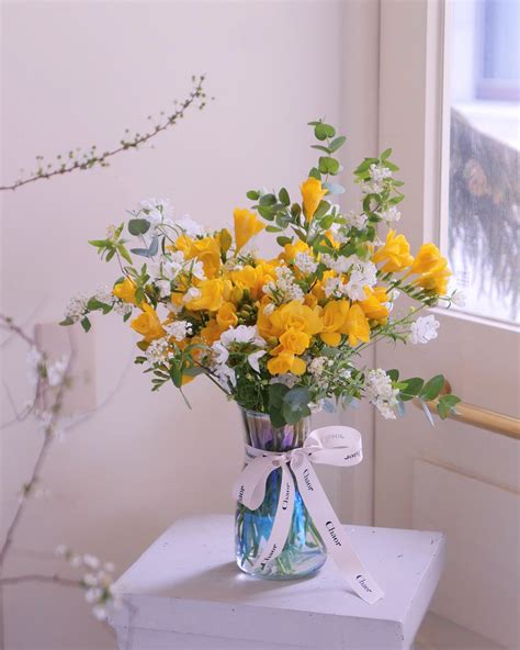 연예인서포트 발렌타인데이선물 헬륨풍선 압구정꽃집 기념일꽃다발 기업행사꽃 선물포장 프로포즈꽃다발 차오르플라워 화병꽂이 청담동꽃집 프리지아의 계절 💛 노랑노랑 노랑