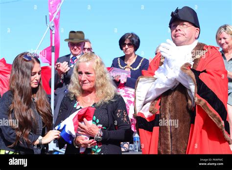 Mrs Marilyn Linton Widow Of The Late Clive Linton Is Presented With