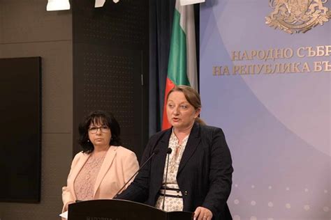 Сачева Няма смисъл да си губим времето по честно е да има нови избори