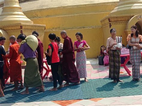 ပုဏ္ဏားကျွန်းမြို့ ရှေးဟောင်းသမိုင်းဝင် ဆုတောင်းပြည့်ဦးရာဇ်တော်ဓာတ်စေတီတော်မြတ်ကြီး ဗုဒ္ဓပူဇနိယပ