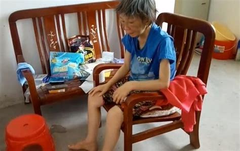 丈夫出車禍妻子不離不棄，今妻子患「怪病」，丈夫卻拋棄她 每日頭條
