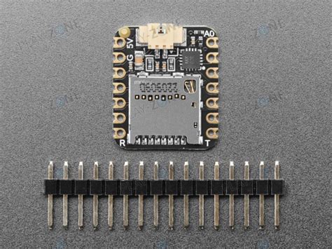 Play Zonech Adafruit Qt Py Rp2040
