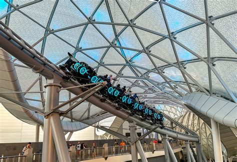 4 Minutes Or 60 Seconds Find Out How Long Disneys Tron Experience Actually Lasts