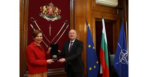 Министърът на отбраната Тодор Тагарев разговаря с посланика на Турция у нас