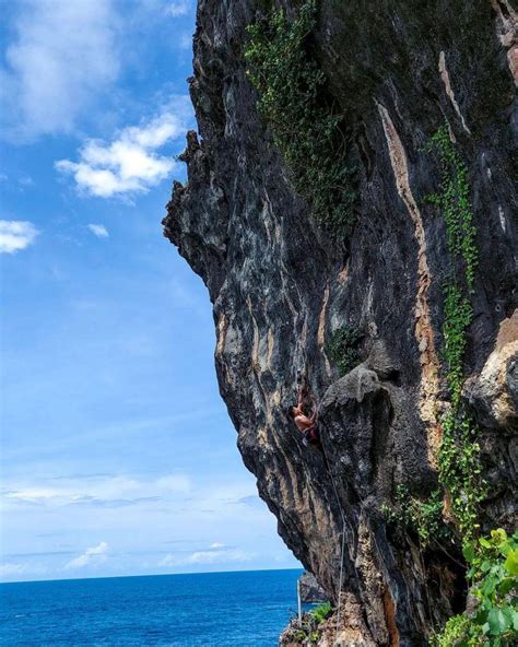12 Spot Panjat Tebing Terbaik Di Indonesia Menguji Nyali Idn Times Sulsel