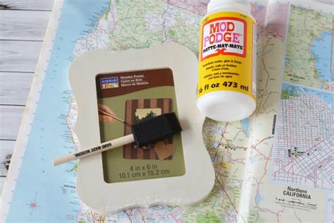 DIY Map Picture Frame