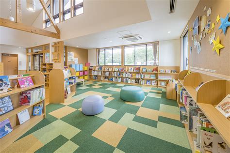 中津川市阿木交流センター キハラ株式会社図書館用品 図書館家具 図書館設備 カルトナージュ