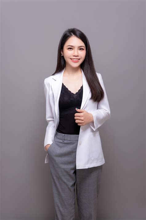 2ehealth 愛伊健康 葉黃素百百種，到底該怎麼挑選？ 常常覺得手邊的葉黃素怎麼吃都像安慰劑嗎？ Dr愛伊營養師教你三大挑選重點 🍀