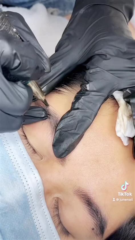 “สักคิ้วลายเส้นแฮร์สโตรก “เทคนิคใหม่ล่าสุด 🌈 ร้านสักคิ้วที่แนะนำในสุพรรณบุรี โหงวเฮ้งดี ชีวิต