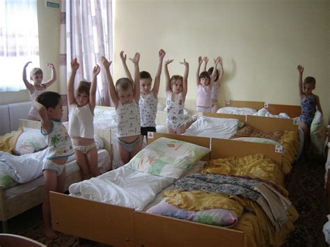 Гимнастика после сна в младшей группе 64 фото