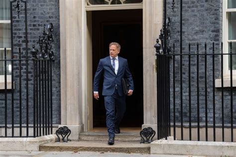 Бен Воллес міністр який допомагав Україні найбільше і закликав її