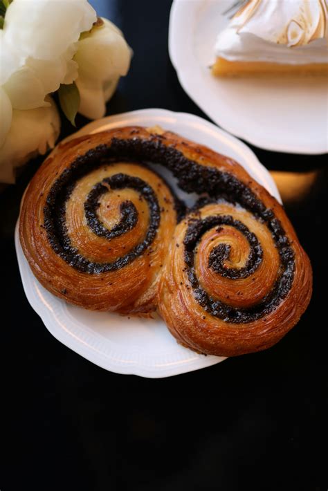 간식 시간 과자 단 것 달콤한 대접 달콤한 치아 도마 디저트 맛있는 목조 판자 미식가 베이커리 베이커리 제품 베이킹 별미 비스킷 사탕 설탕