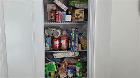 New Homeowner Must Have Kitchen Gadgets List Dry Food Sealable Containers First Home Kit