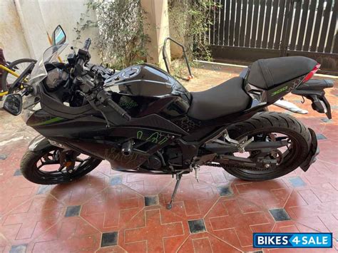 Ebony Kawasaki Ninja 300 Bs6 Picture 1 Bike Id 504384 Bike Located In