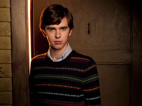 Bates Motel La Precuela De Psicosis ~ Deseries ~