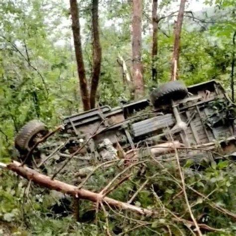 安徽事故死亡12人遇难者身份公布假如你是那个清晨打工的人 拖拉机