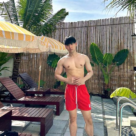 วอระ🌎 On Twitter ชุดว่ายน้ำ แต่คนไม่ว่ายกางเกงก็ไม่ว่าย