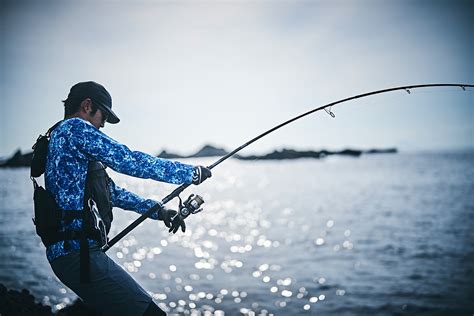 沖磯ショアジギングレグザ タフって大事です 最近ジグをしゃくったり強い魚をかけたりとタフさが求められる釣りが多くなり改めて感じました