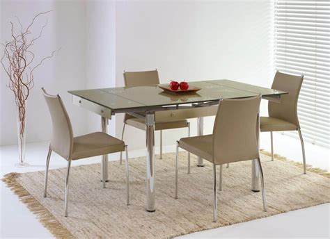 Раскладной стеклянный кухонный стол. / Правила выбора. Фото.