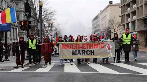 မြန်မာ့ရေးလှုပ်ရှားသူများ အမေရိကန်သမ္မတအိမ်ဖြူတော်နှင့် နိုင်ငံခြားရေးရုံးအထိ ချီတက်ဆန္ဒပြ