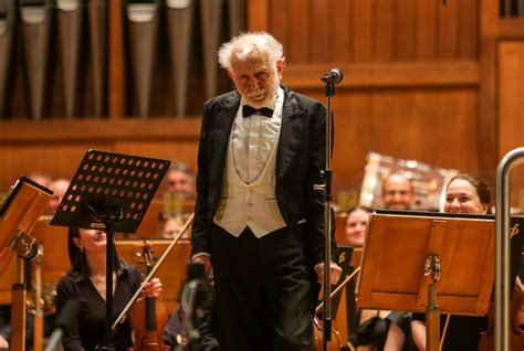 1 април 2023 г Ицко Финци на Първоаприлския концерт в Зала България Снимка БТА Impressio