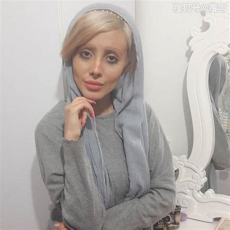 伊朗妇女整容成“僵尸脸”，遭到当局逮捕，罪名是“亵渎神明” 搜狐大视野 搜狐新闻