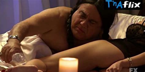 Aneliese Roettger Underwear Scene In It S Always Sunny In Philadelphia Tnaflix Com