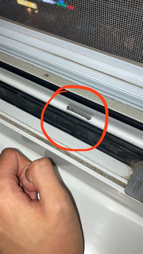 창문 틀에 이거 뭔가요 지식in