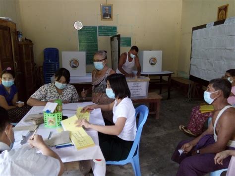 မွန်ပြည်နယ်၊ ချောင်းဆုံမြို့နယ်တွင် အသက် ၆၀ နှစ်နှင့်အထက် ကြိုတင်မဲပေးနိုင်သည့် မဲဆန္ဒရှင်ပြည်သူ