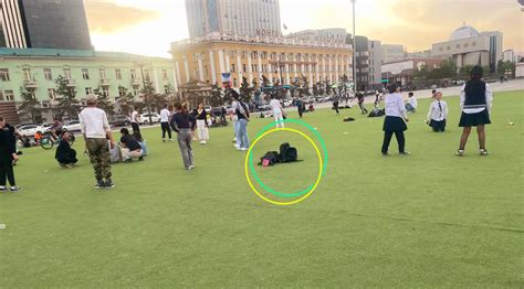 Аминаагийн Битгий энэ хөлийн гишгүүр нохойн хэвтэр шиг юман дээр хэвтээд бай хөөрхөн дүү нараа