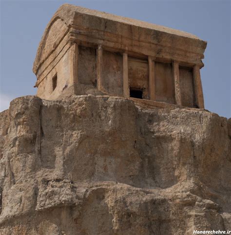 21 عکس مقبره کوروش کبیر برای تصویر زمینه دلنشین