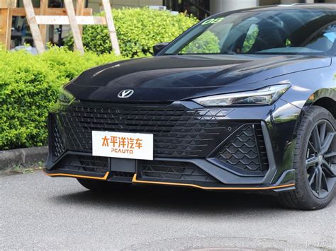 星钻黑长安uni V车头外观图片 长安uni V 2022款 2 0t 领速版 7342200 太平洋汽车网