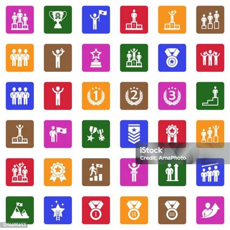 순위 및 성과 아이콘 스퀘어의 화이트 플랫 디자인 벡터 일러스트레이션 1에 대한 스톡 벡터 아트 및 기타 이미지 1 1위 2 위 상 종류 Istock