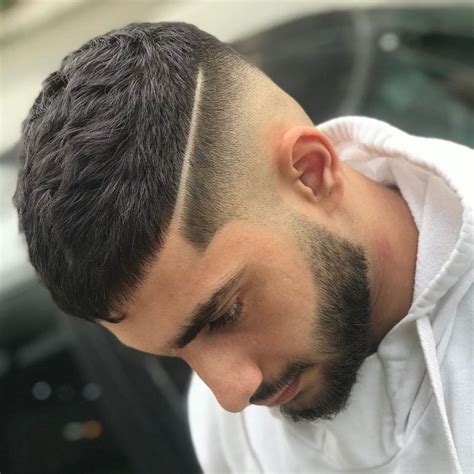 26 Of The Best Hard Part Haircuts For Men Stylesrant Hard Part