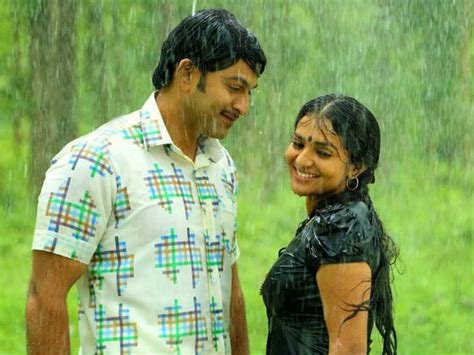 Prithviraj Parvathy Parvathy Menon Ennu Ninte Moideen Movie