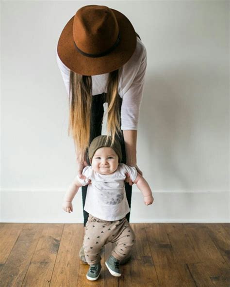 По справжньому багатий тільки той хто здатний прожити своє власне життя так як він хоче