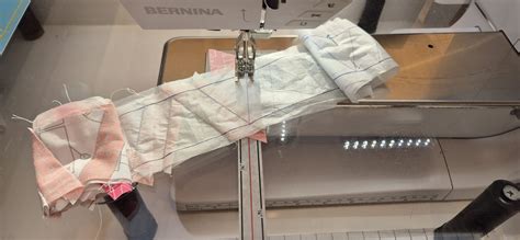 Between The Lines Qal Pattern 79 Row 1 Zig Zag Stack Bernina Blog