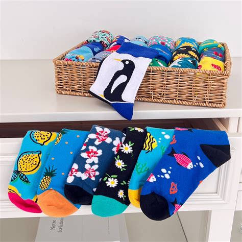 위드삐삐마켓 당일출고25종 시리즈 프린팅 패턴 양말 패션양말 중목 컬러 디자인 특이한 삭스 니삭스