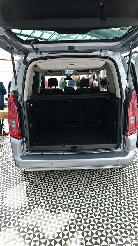 Conocemos Al Nuevo Opel Combo Life Bien Equipado Sumamente Pr Ctico Y M S Coche Que Furgoneta