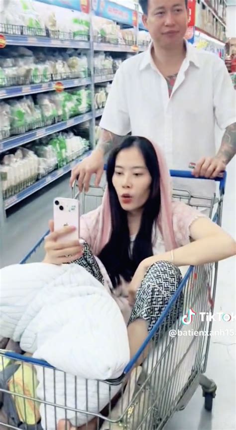 Nam Em B Ch Tr Ch V Ng I Xe Y Si U Th C N I Co D D I V I Fan Saostar Vn