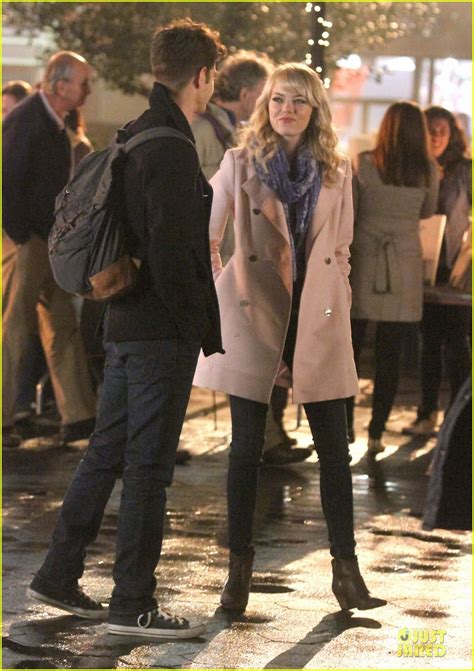 Emma Stone And Andrew Garfield Night Scenes On Amazing Spider Man 2 Set Photo 2851748
