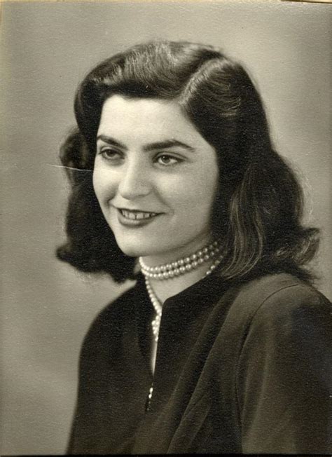 Signed And Illustrated Album Received In 1946 In The Wegscheid Dp Camp