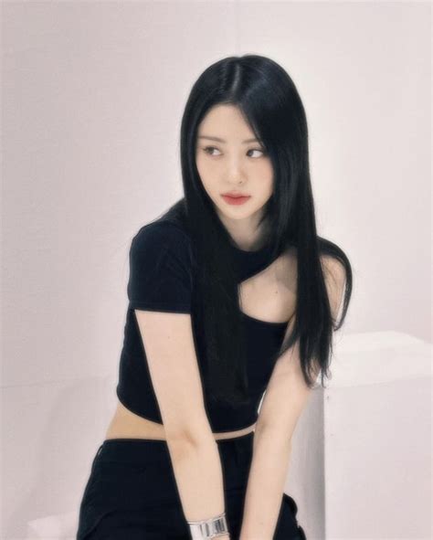 Le Sserafim Yunjin Rkpophotties