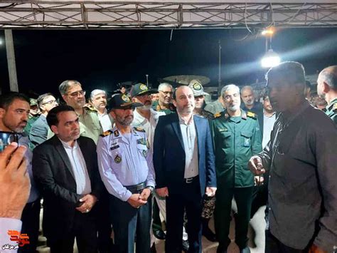 نمایشگاه دستاوردهای دفاع مقدس در بندرعباس افتتاح شد