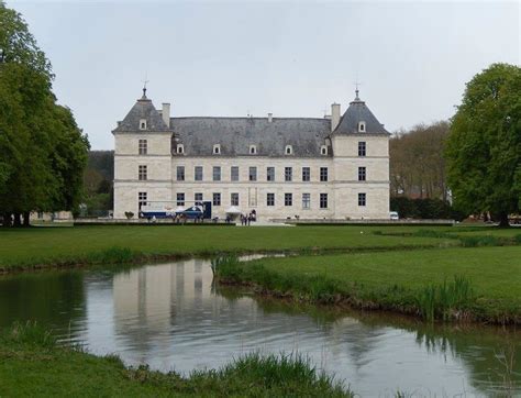 Chateau Ancy Le Franc Ancy Le Franc Lohnt Es Sich Mit Fotos