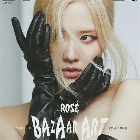 Blackpink RosÉ公开与妈妈合照，网友：好像是被妈妈强迫的？ros李宝英漂亮